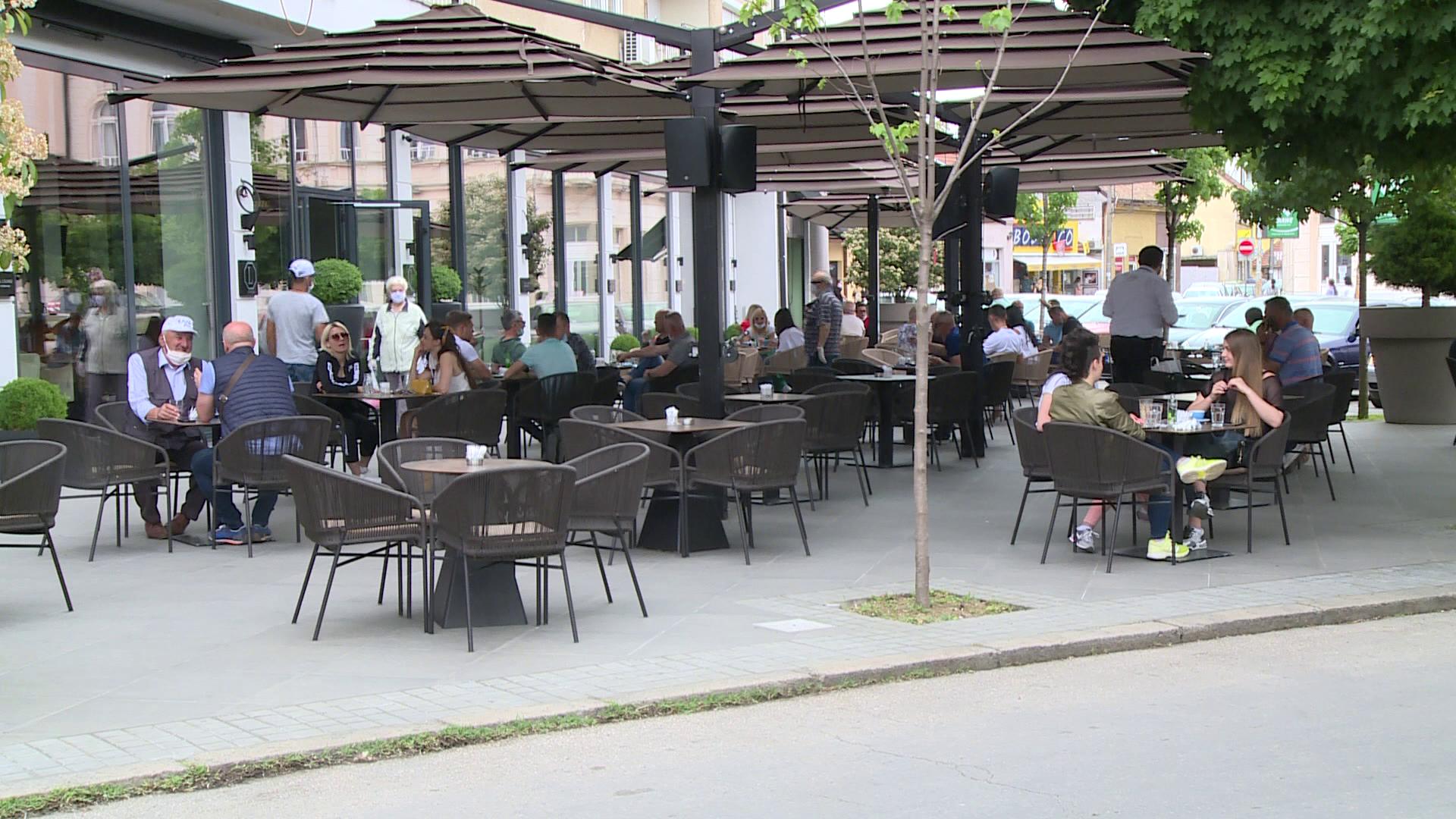 Otvoreni kafici i frizerski saloni u Bijeljini | BN