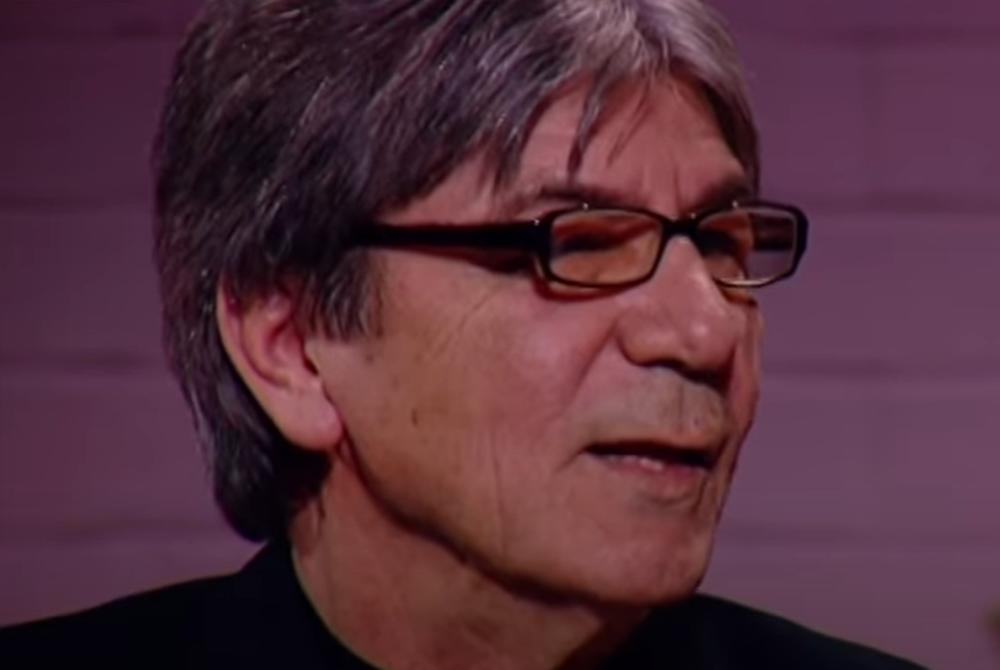 Preminuo pevač jedne od naših najlepših starih ljubavnih pesama! | BN