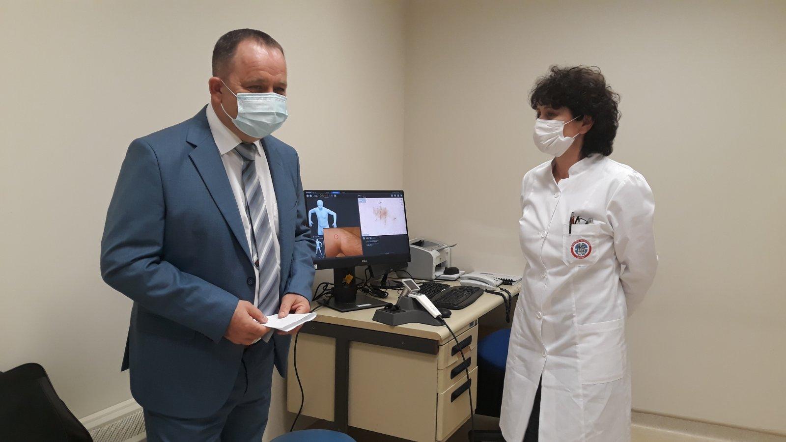 Nabavili dermoskop za rano otkrivanje raka kože | BN