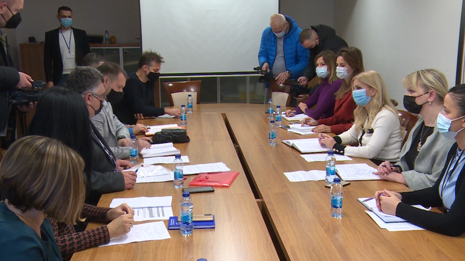 Nećemo odustati od zahtjeva za veće plate u prosvjeti | BN