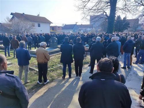 Na gradskom groblju sahranjen Radenko Bašić | BN