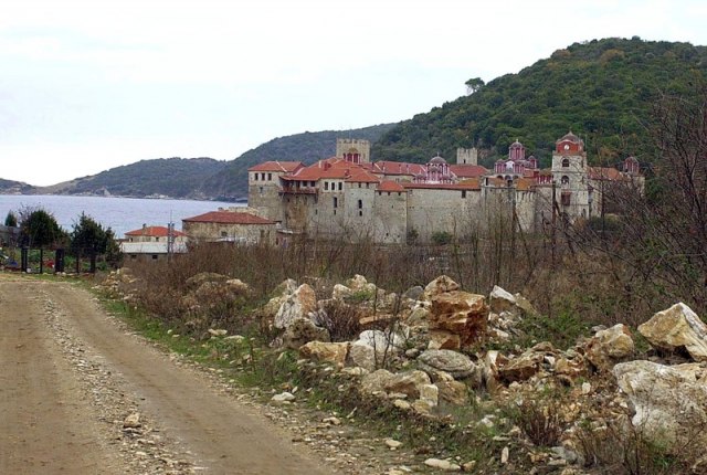 Ruski monasi bi mogli biti otjerani sa Svete Gore | BN