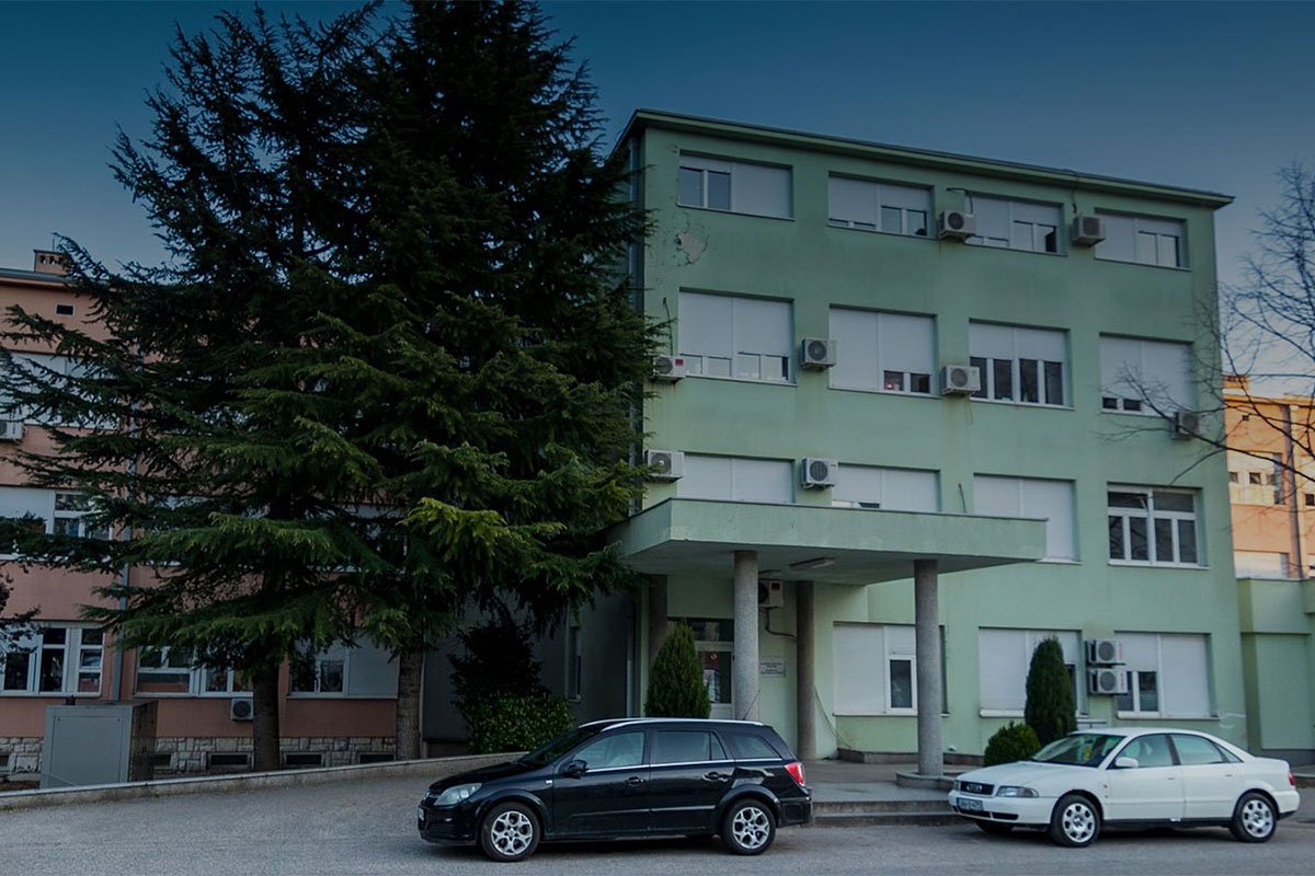 Čitluk: Stablo se srušilo i usmrtilo djevojčicu (10) | BN