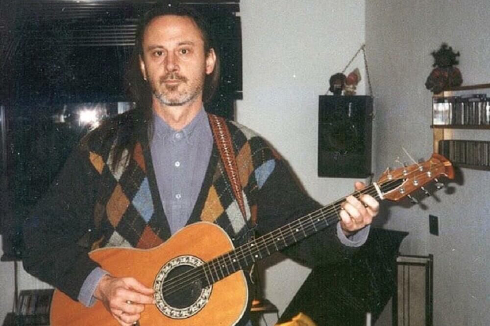 Džoni Štulić obijavio novi album sa 42 pesme! | BN