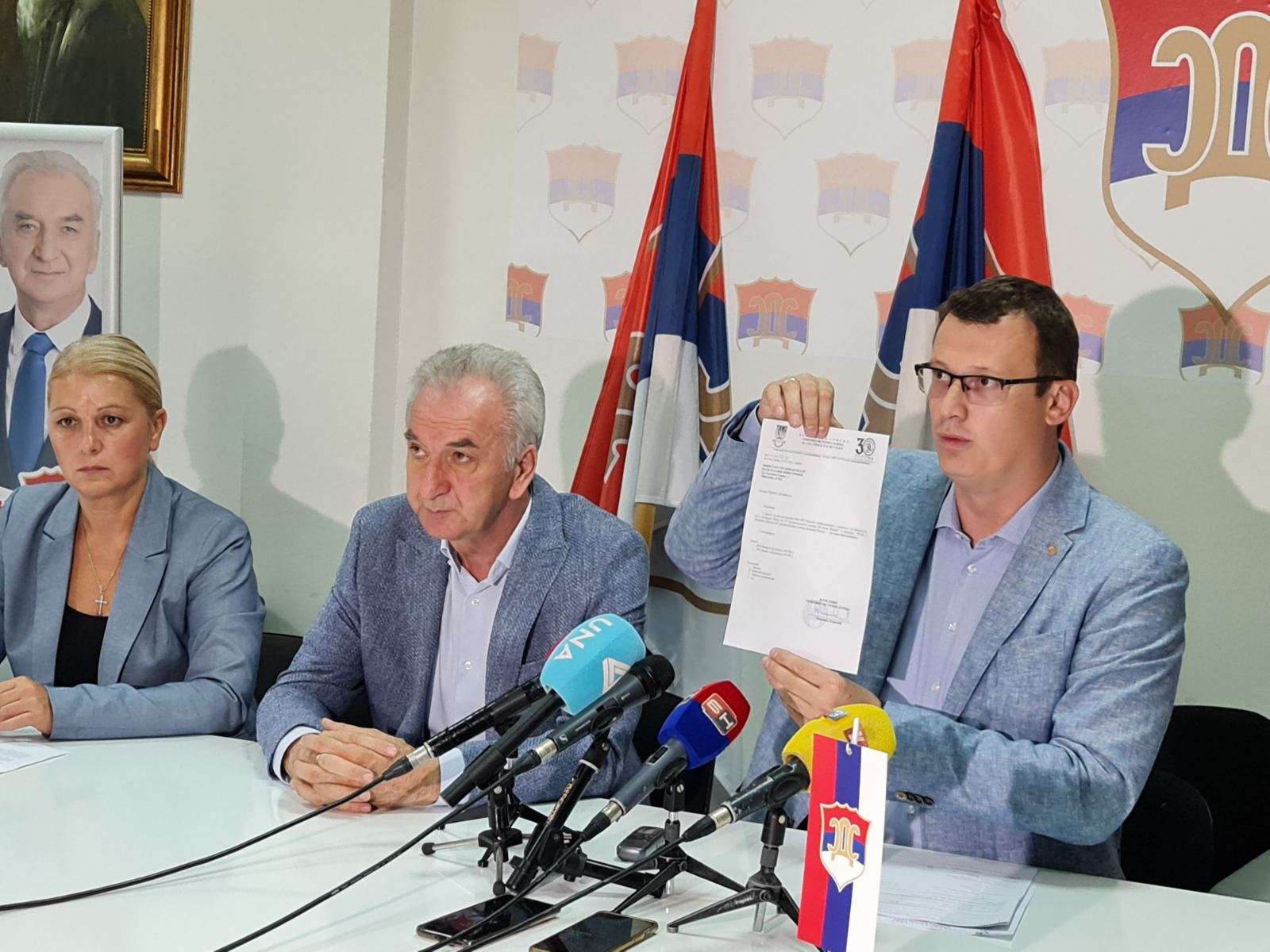 Zašto vlast ne prepiše pozitivne propise iz Srbije?! | BN