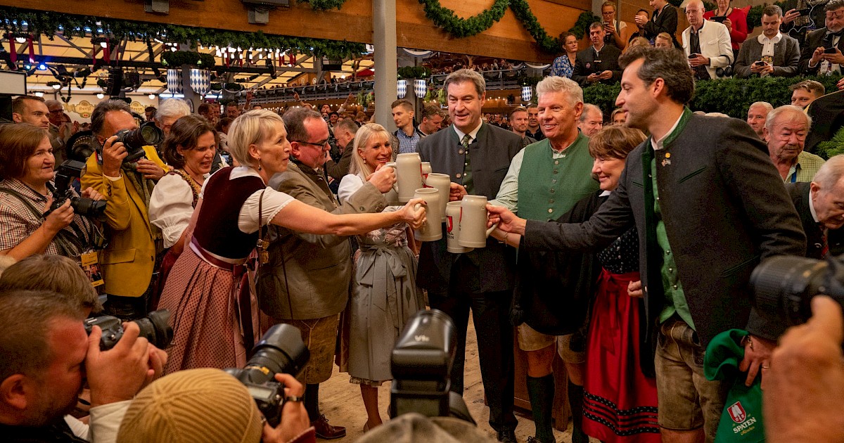 Nakon dvogodišnje pauze otvoren Oktoberfest | BN Nakon dvogodišnje pauze otvoren Oktoberfest | BN