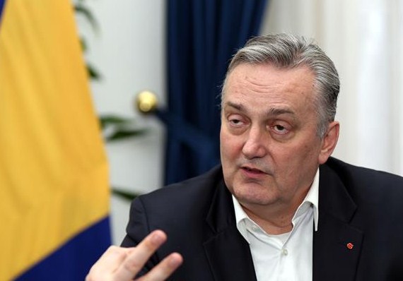 Zlatku Lagumdžiji sa kartica ukrali oko 10.000 maraka | BN