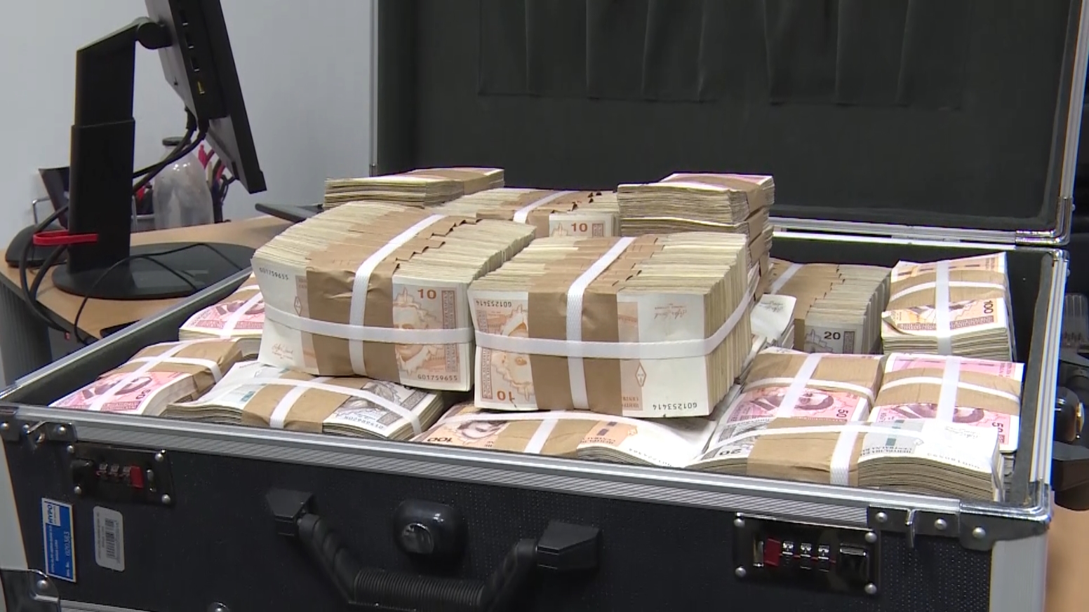 Da li će vlast uvesti porez na ekstraprofit? | BN