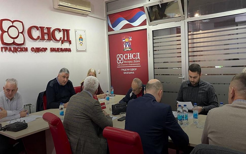 Muk u štabu SNSD-a, opoziv Petrovića nije prošao | BN