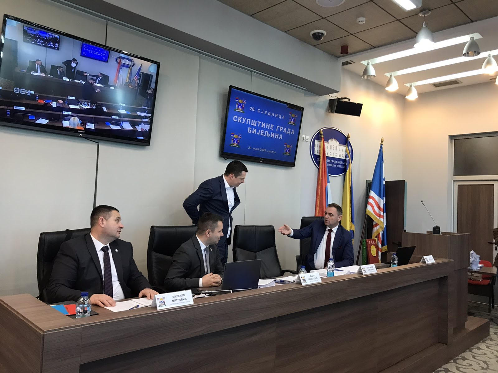 U skupštini kao po loju, ekspresno usvojene sve tačke | BN