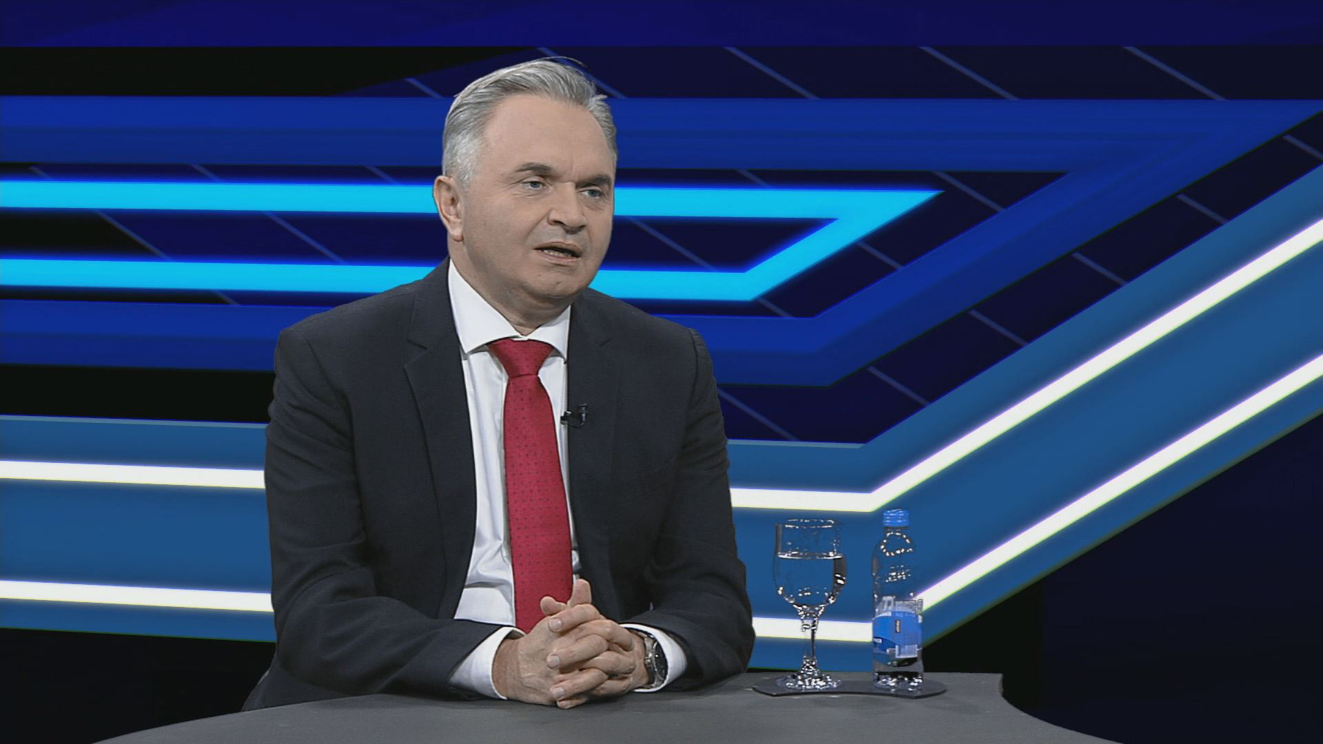 BiH su potrebni političari kao što je Aleksandar Vučić | BN