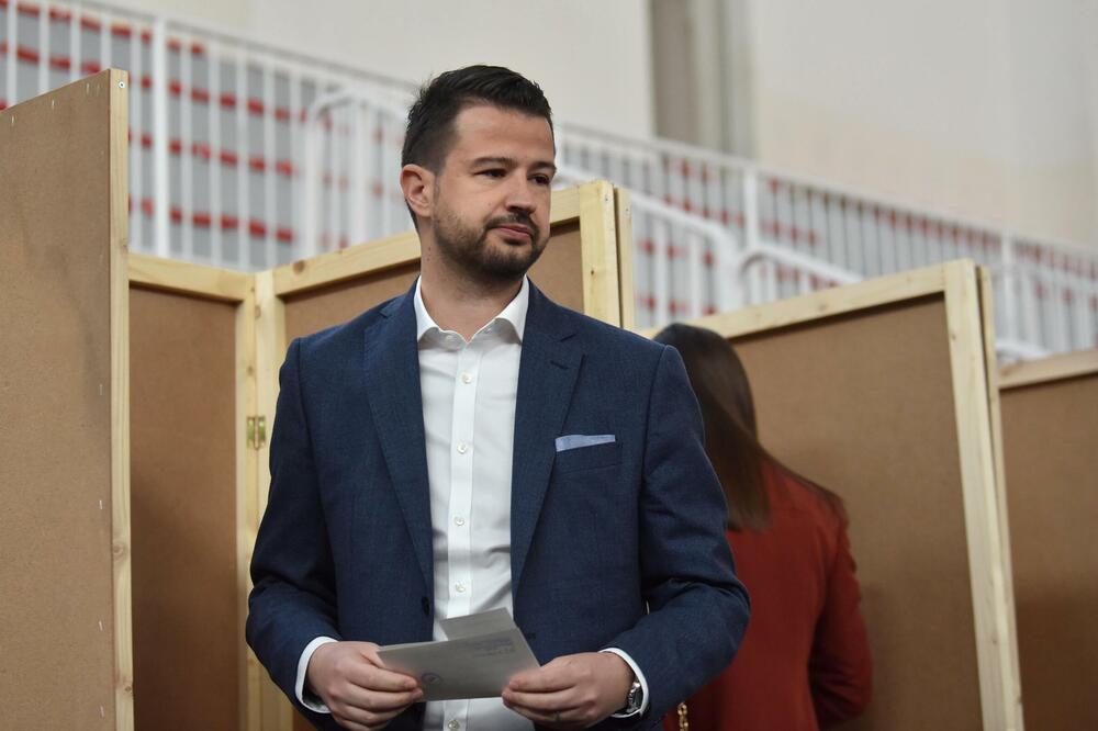 Milatović stigao u štab, ima najveću podršku | BN Milatović stigao u štab, ima najveću podršku | BN