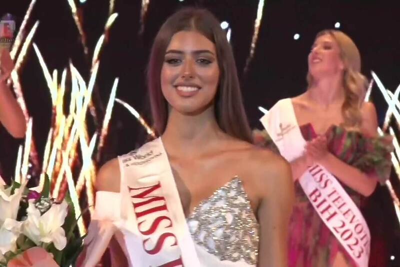 Banjalučanka ponijela krunu najljepše djevojke | BN