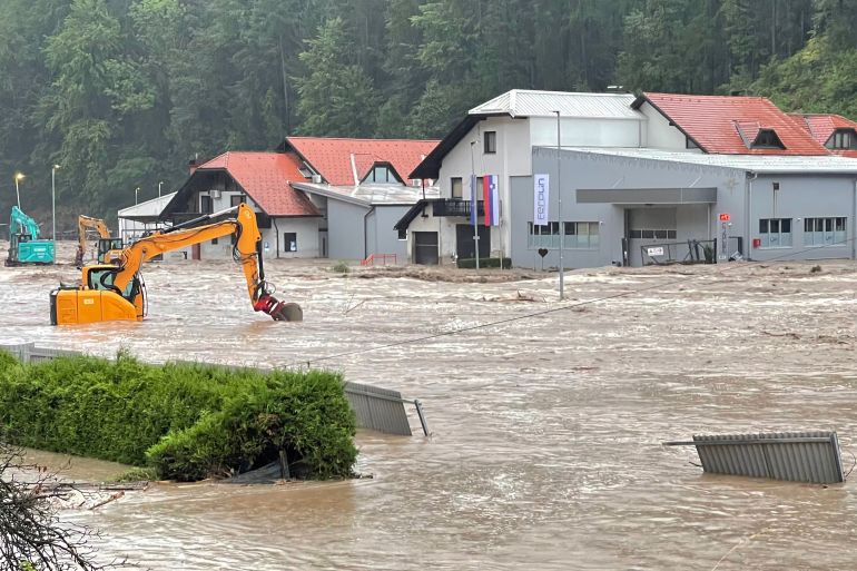 Na snazi crveni meteo alarm u Sloveniji | BN Na snazi crveni meteo alarm u Sloveniji | BN