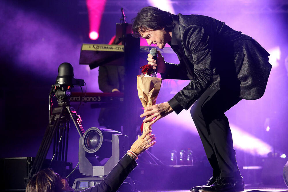 Zdravko Čolić otkrio šta sanja i recept za dobar san | BN