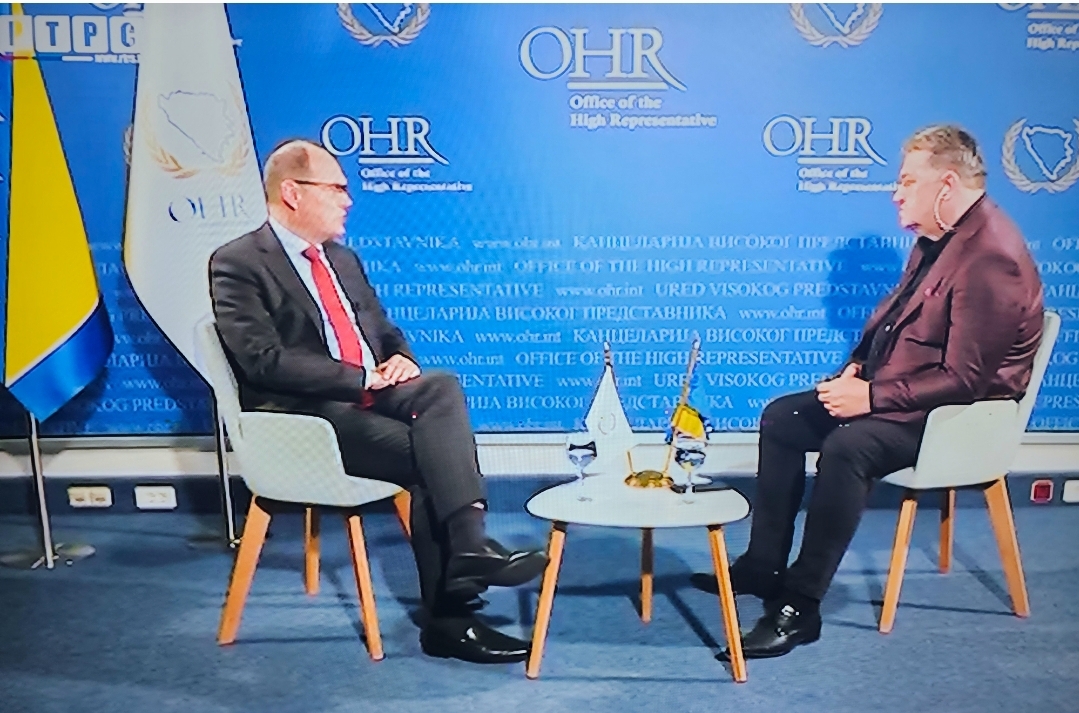 Da li je na pomolu pomirenje: Srpska ne priznaje Šmita, a Šmit gost u udarnoj emisiji RTRS-a?! | BN