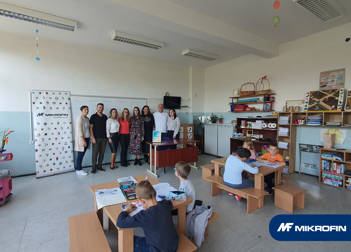 Mikrokreditno društvo Mikrofin unapređuje uslove u OŠ "Ćirilo i ...