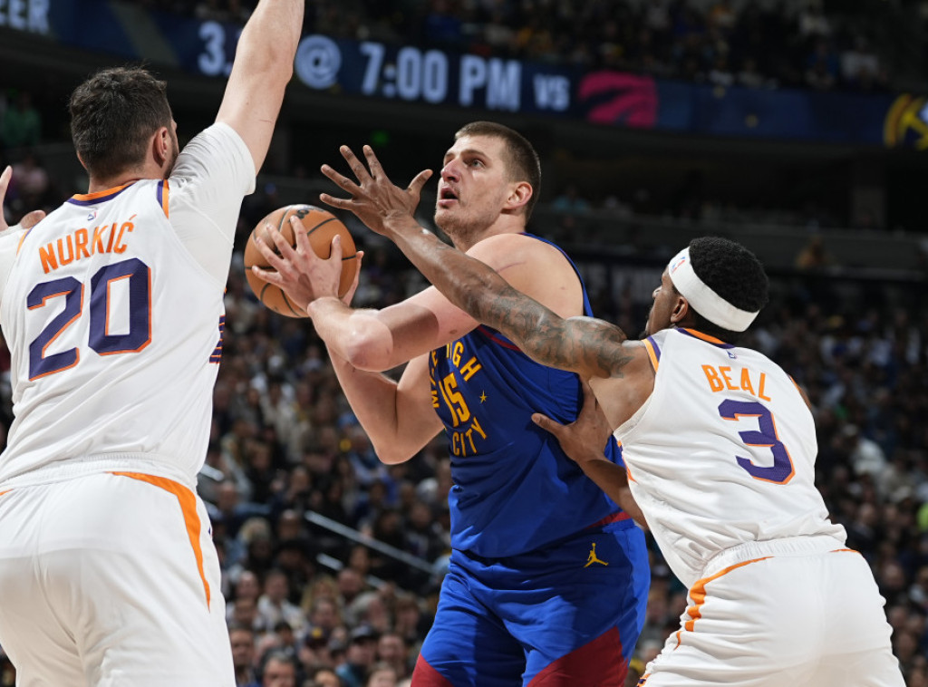 Denver izgubio od Finiksa, Jokić ostvario dabl-dabl | BN
