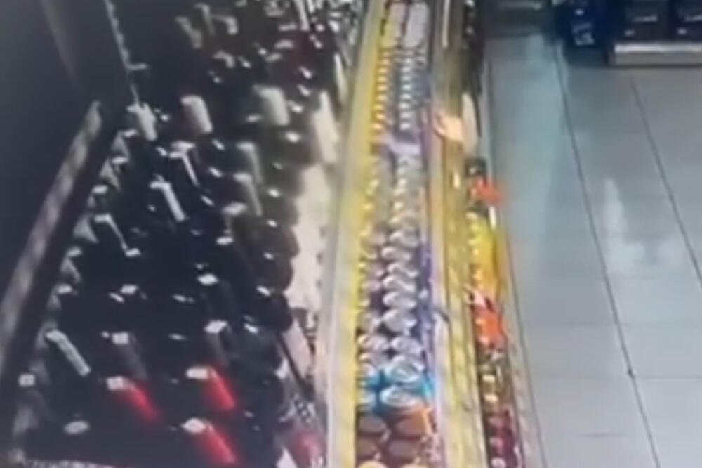 Objavljen snimak zemljotresa koji je pogodio Gacko | BN