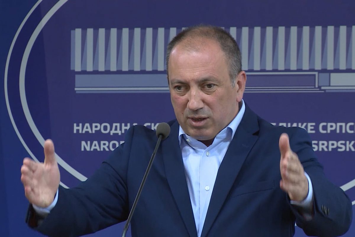 Vladu Srpske niti ko sluša, niti čemu služi! | BN