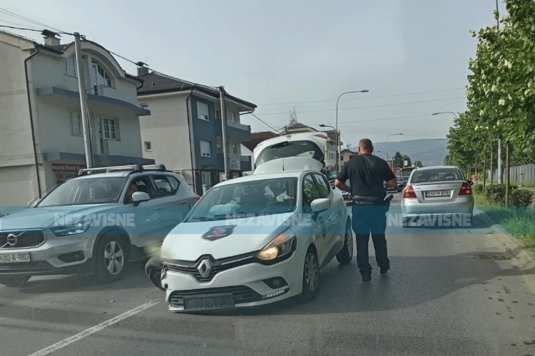 Banjaluka: Sudar tri vozila u Lazarevu, nastale gužve | BN