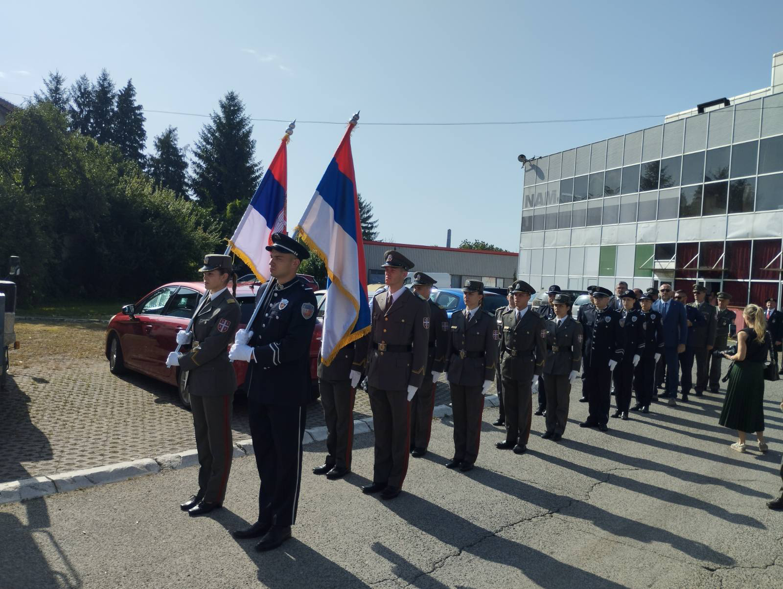 Svečani defile Vojske Srbije kroz Prijedor | BN