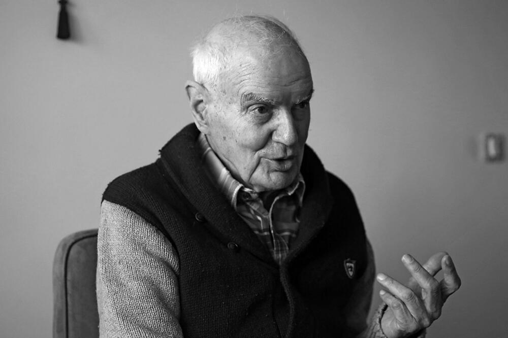 Preminuo Siniša Pavić - Proslavljeni scenarista | BN