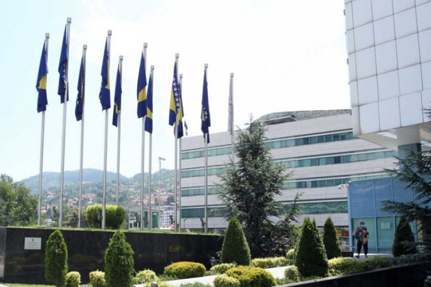 Institucije ne mare za revizore: Rastu dugovanja, samo na zakupe ...