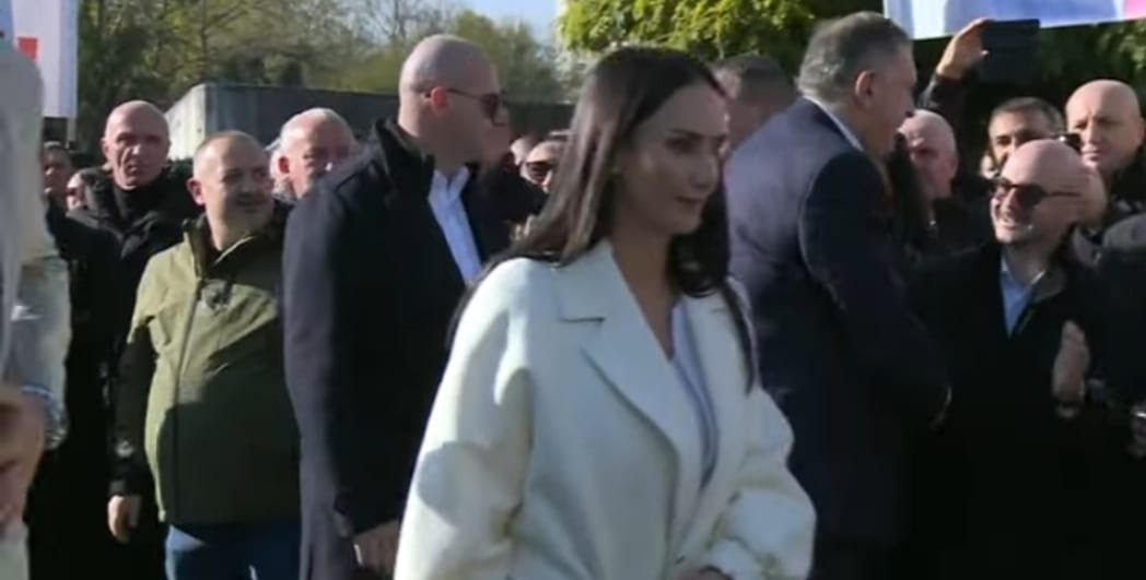 Sarajevo: Dodik na suđenje stigao u pratnji sina i kćerke | BN