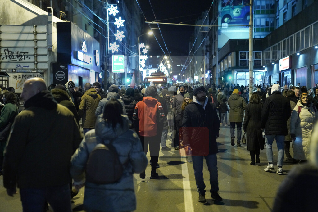 MUP Srbije: Skup na Slaviji završen bez incidenta | BN