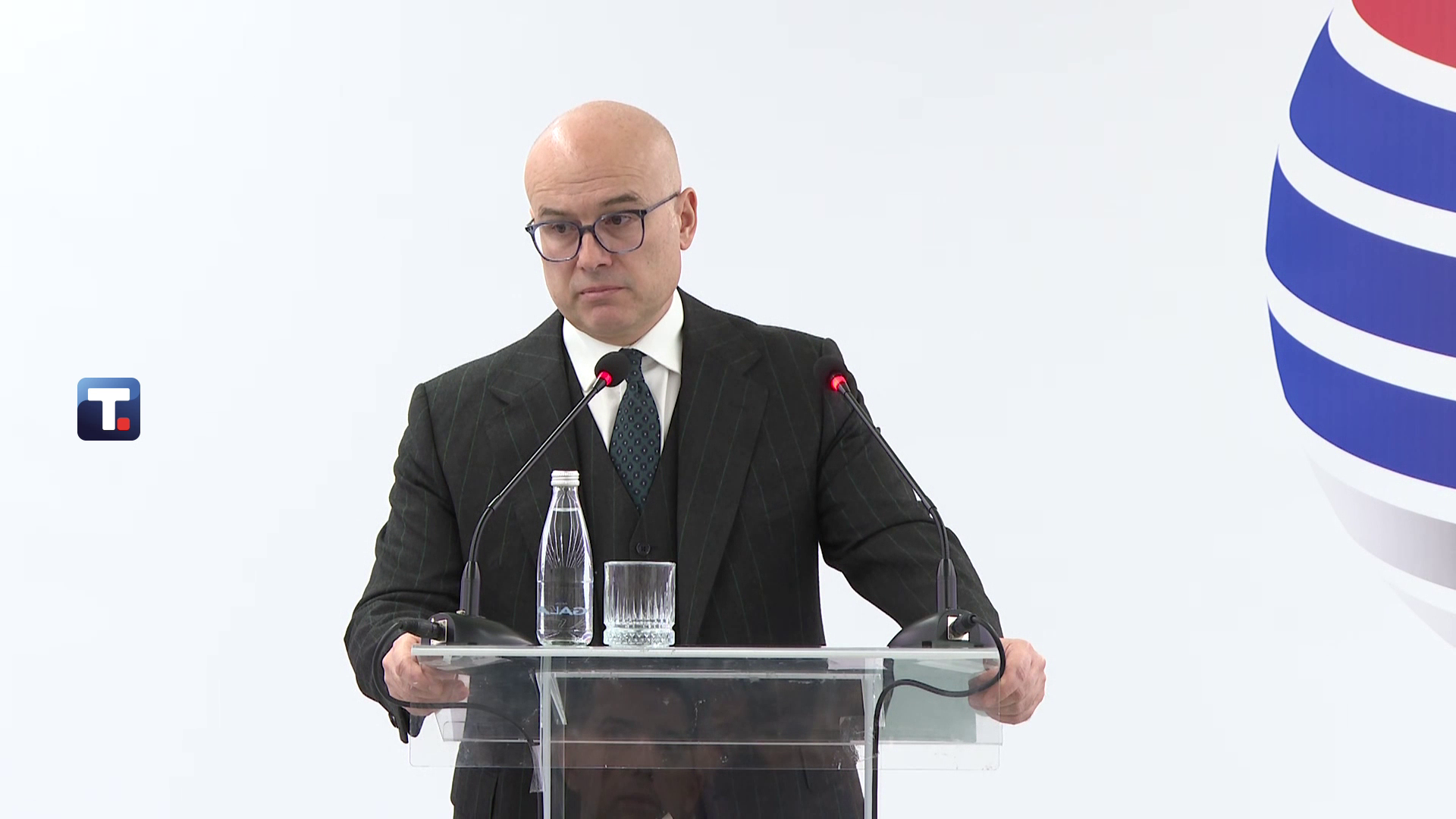 Vučević: Situacija u Republici Srpskoj se komplikuje | BN