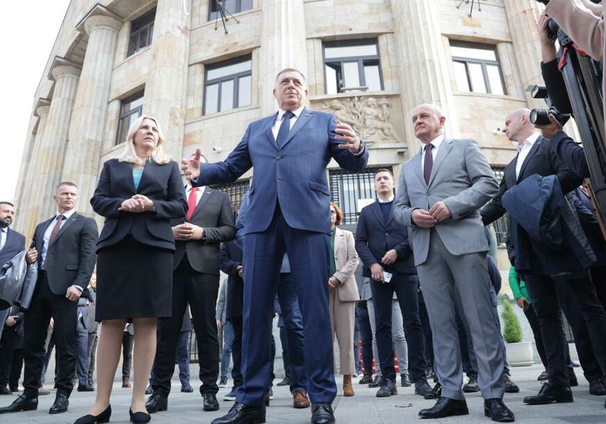 Krivična prijava protiv vlasti zbog uzimanja stranog novca | BN Krivična prijava protiv vlasti zbog uzimanja stranog novca | BN