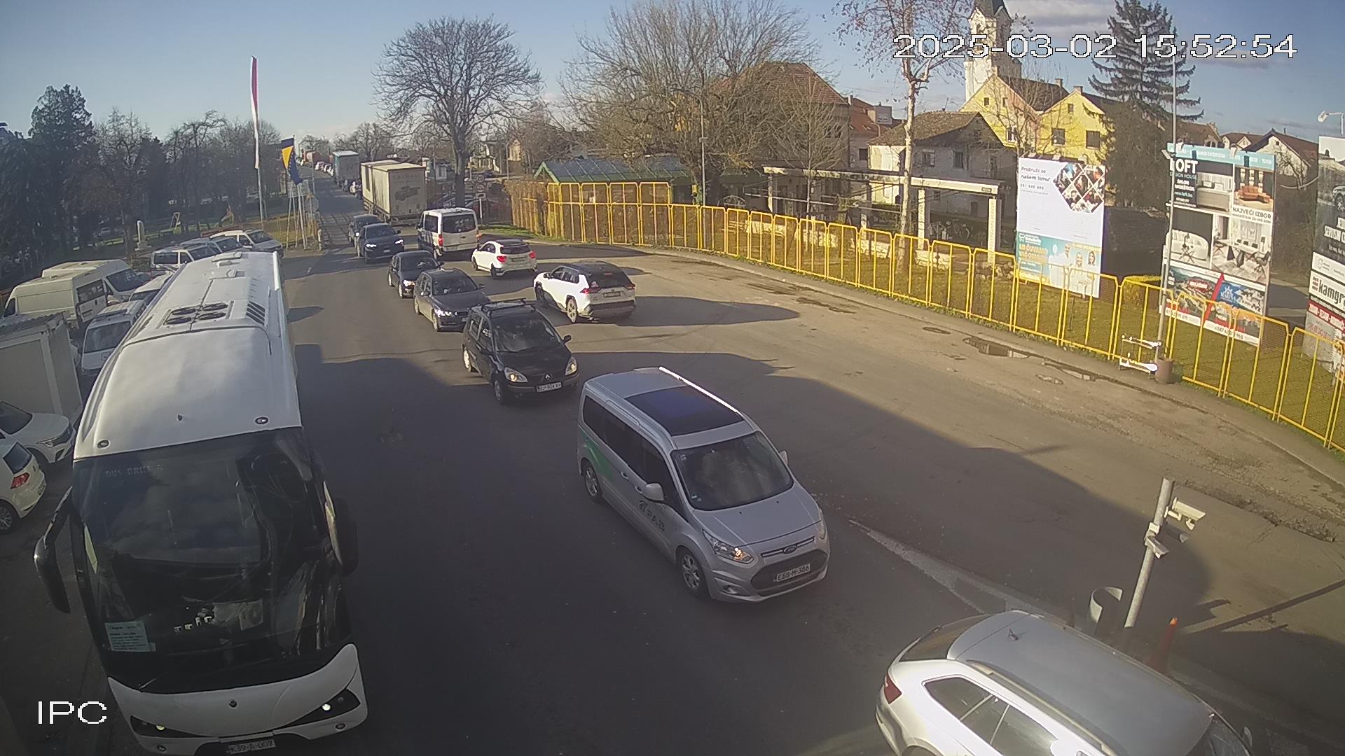 Duge kolone na izlazu iz BiH na nekoliko graničnih prelaza | BN