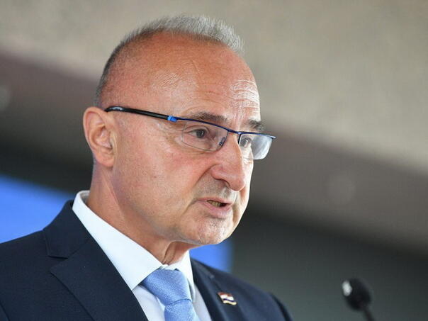 Izvlačen novac iz ministarstva, sporna i putovanja u BiH | BN