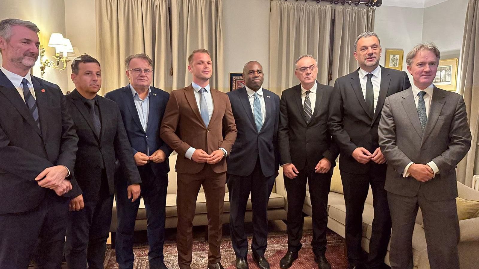 "Spremni smo za razgovore koji vode smirivanju tenzija" | BN