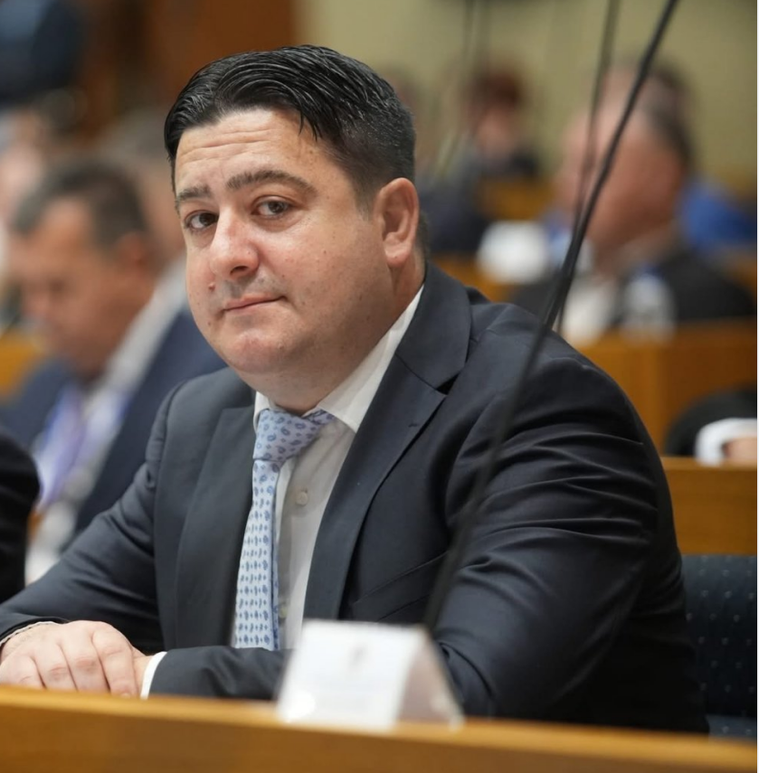 Za 50 godina neće biti nadoknađena šteta od SNSD-a | BN