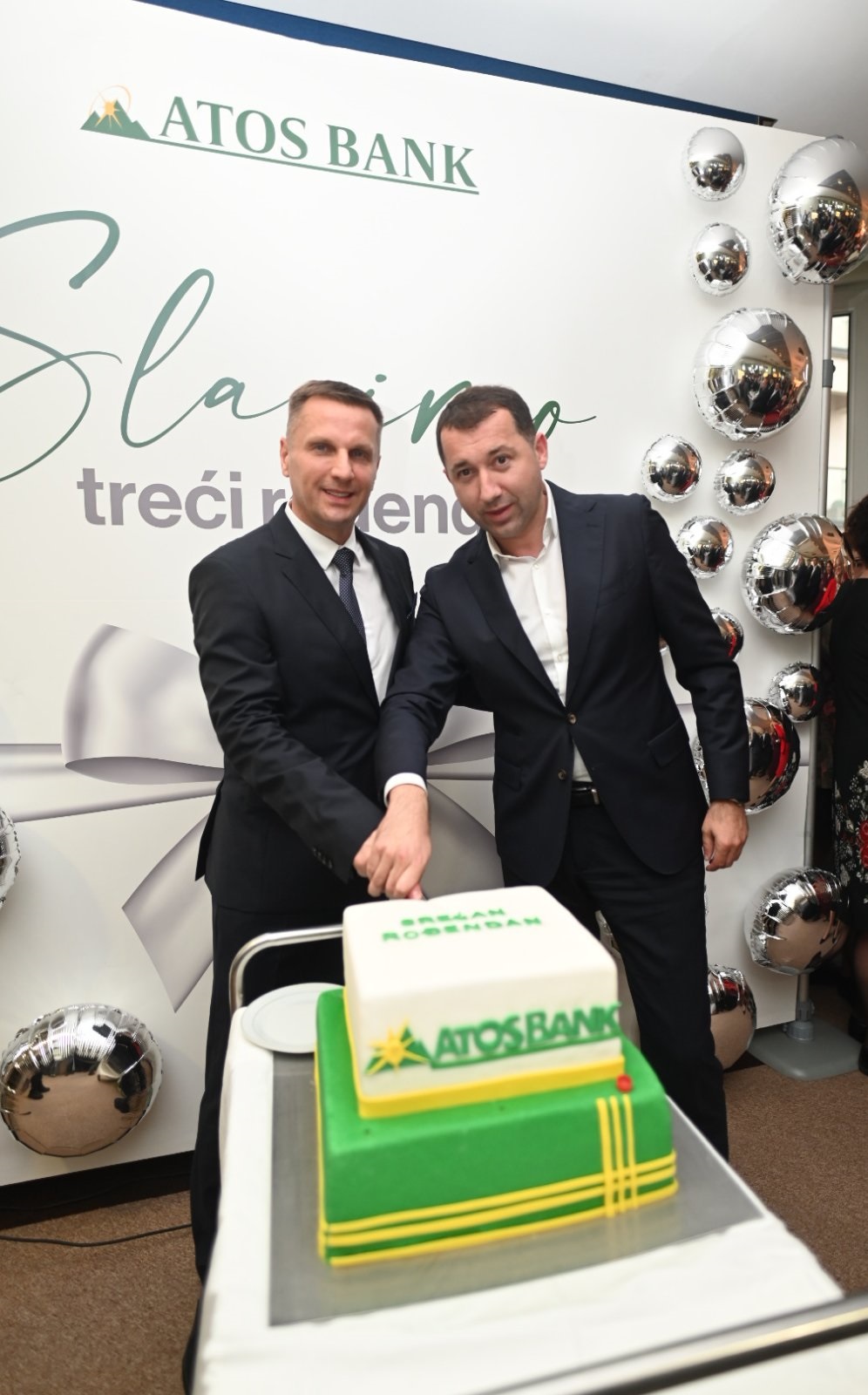 Atos banka svečano je proslavila treći rođendan! | BN