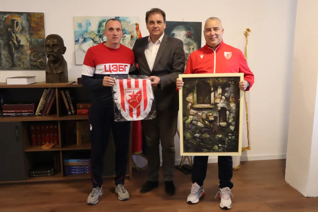 Govedarica ugostio upravu i igrače KMF Crvena zvezda | BN