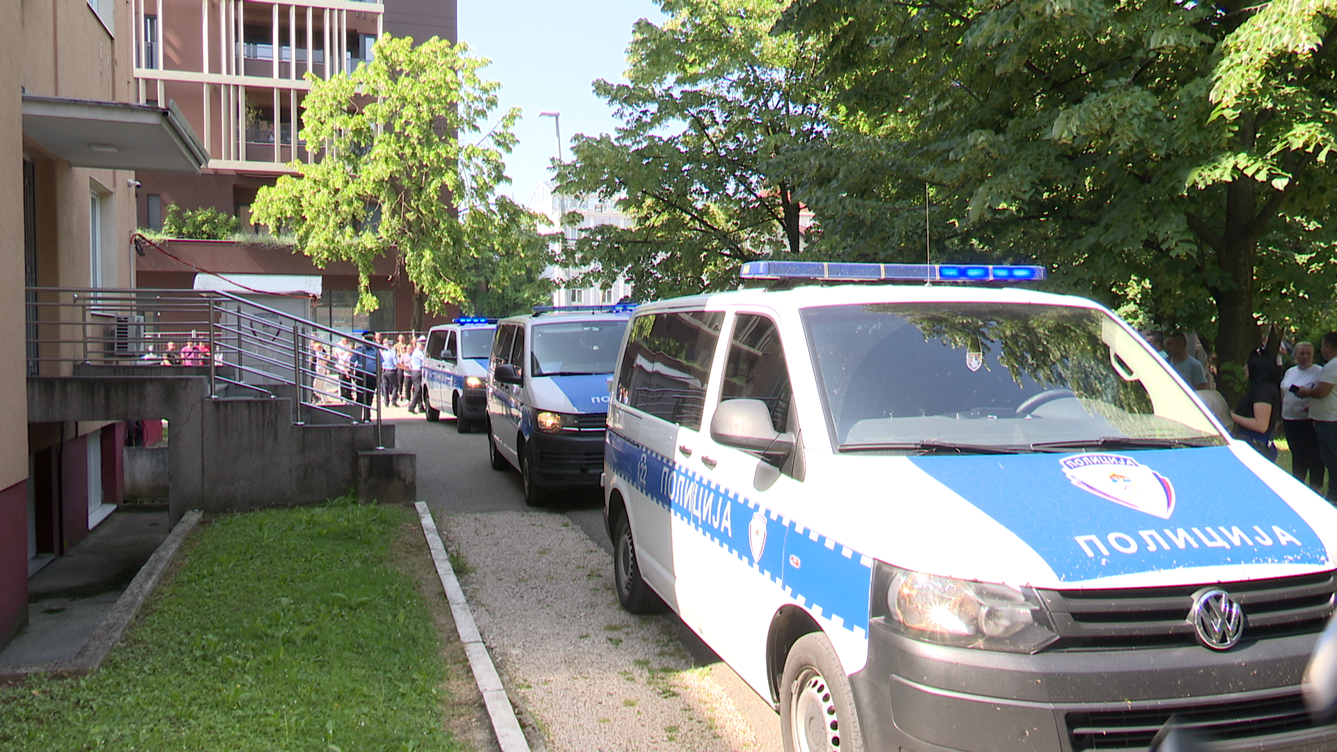 MUP: Uhapšeno 16 osoba zbog droge i paljevine vozila | BN