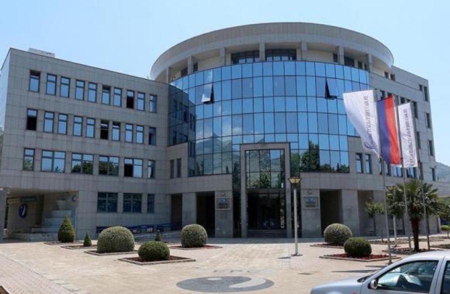 Etleboro.org - ERS krpi rupe u poslovanju novim milionskim zaduženjem