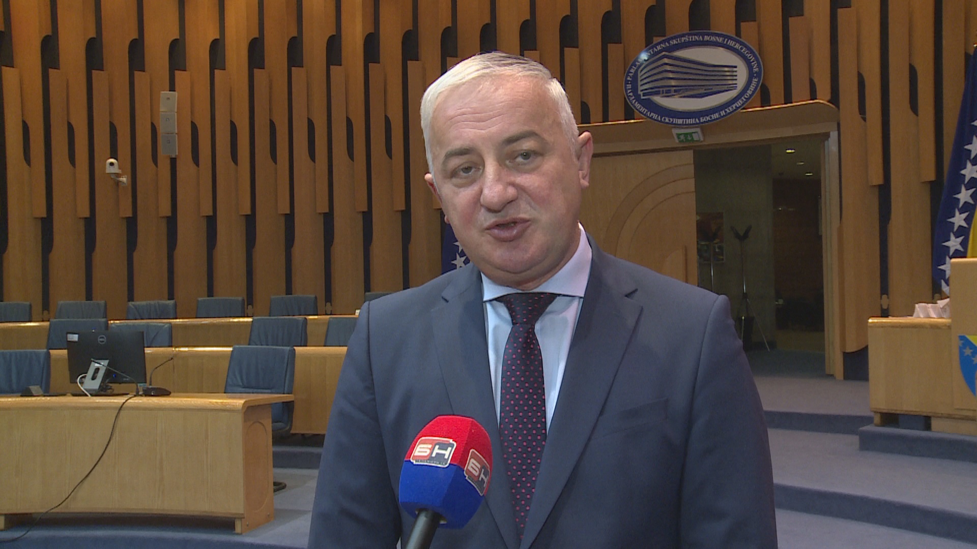 Ne nazire se kraj afere oko kupovine "kumove zgrade" | BN