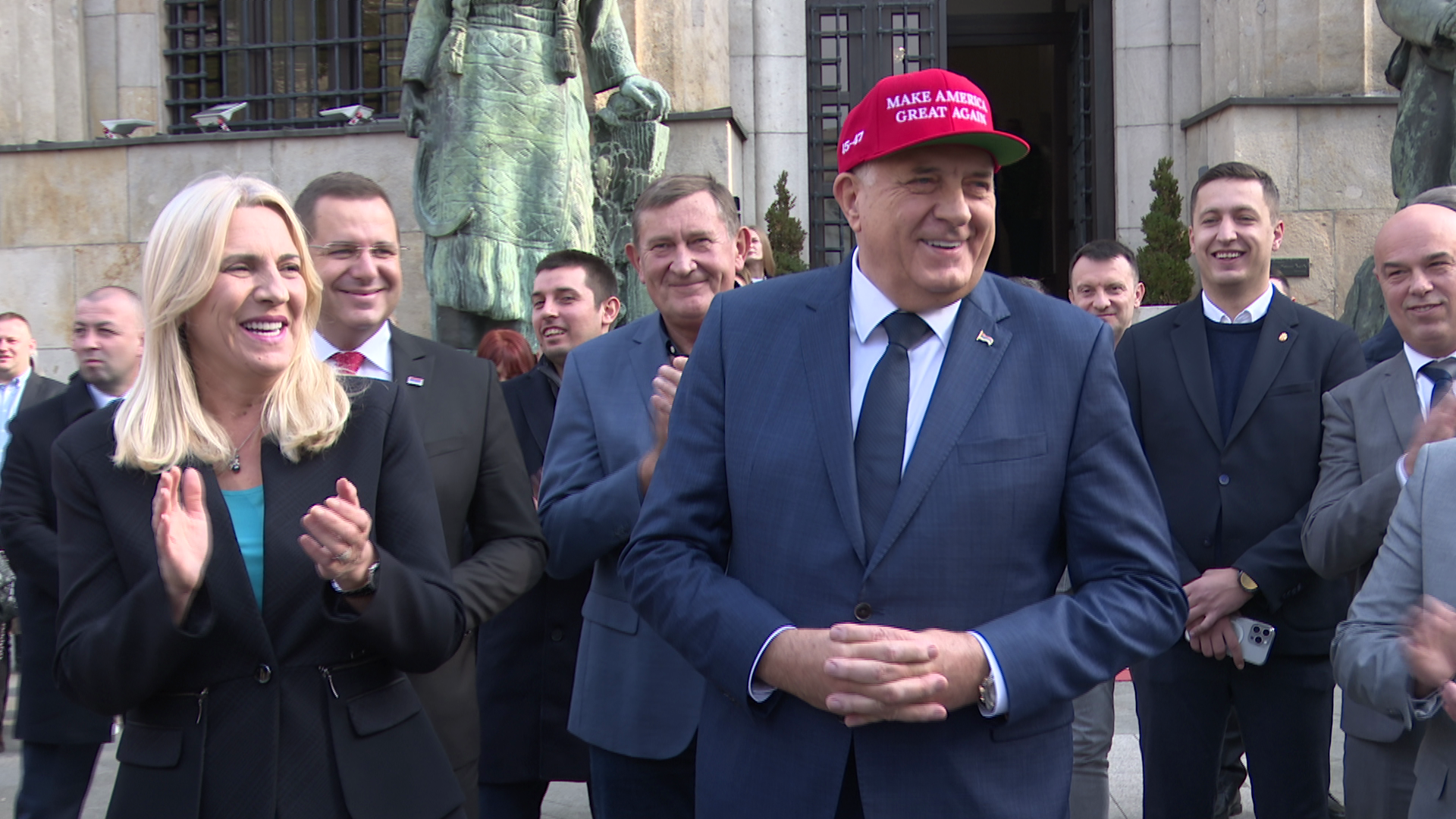 Nastavlja se ulizivanje: Cvijanović poziva američke posmatrače za ...