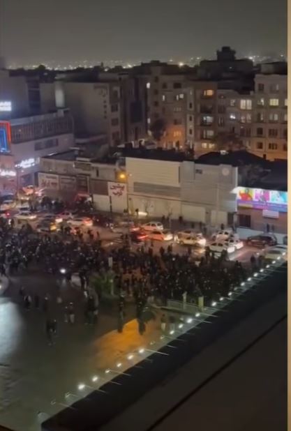 Haos u Teheranu: Opljačkano 26 banaka u neredima | BN