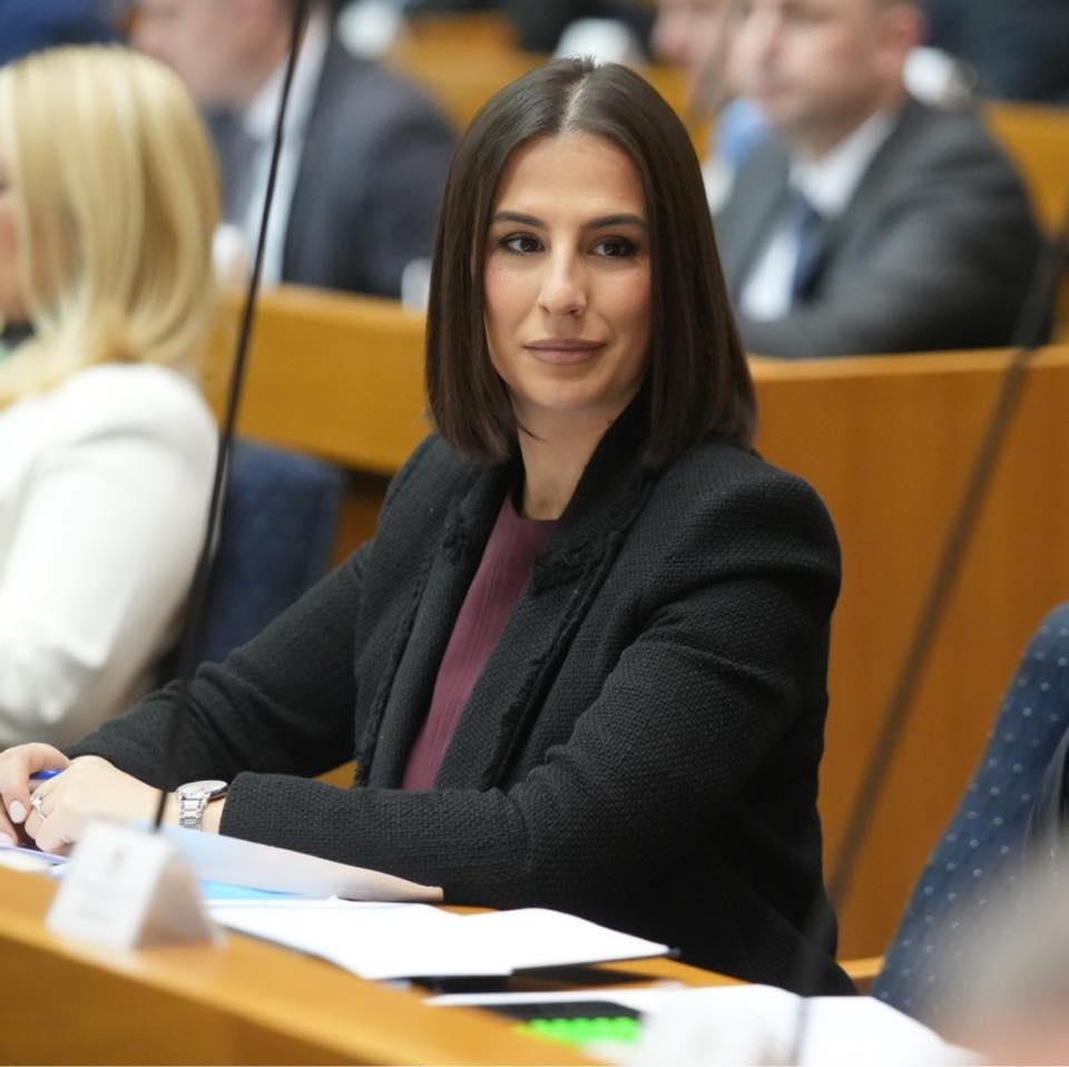 Zašto Je Srpska U Krizi što Je Smijenjen Višković Bn