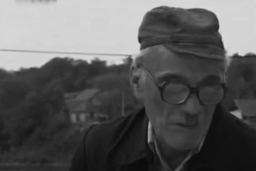 Preminuo Dragojlo iz serije "Selo gori, a baba se češlja" | BN