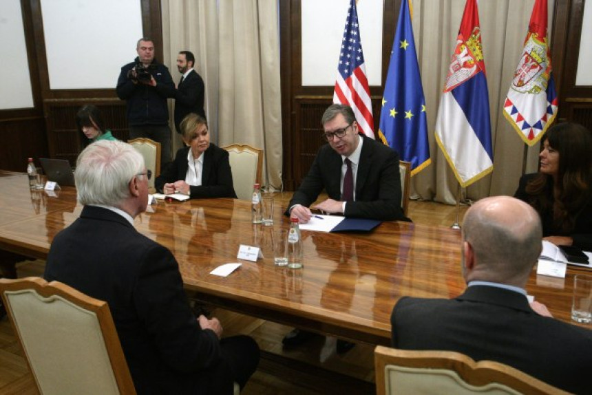 Vučić sa Hilom: Saglasili smo se, hitno formirati ZSO | BN Vučić sa Hilom: Saglasili smo se, hitno formirati ZSO | BN