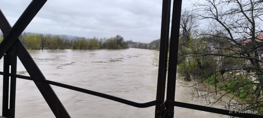 Doboj: Očekuje se rast vodostaja rijeke Bosne | BN
