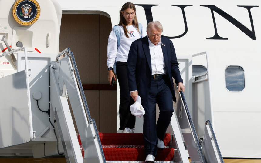 Trampova unuka objavila razgovor sa predsjednikom SAD: On je samo moj ...